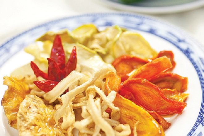 Cách muối dưa món ngày Tết ngon giòn cùng vị chua ngọt tự nhiên